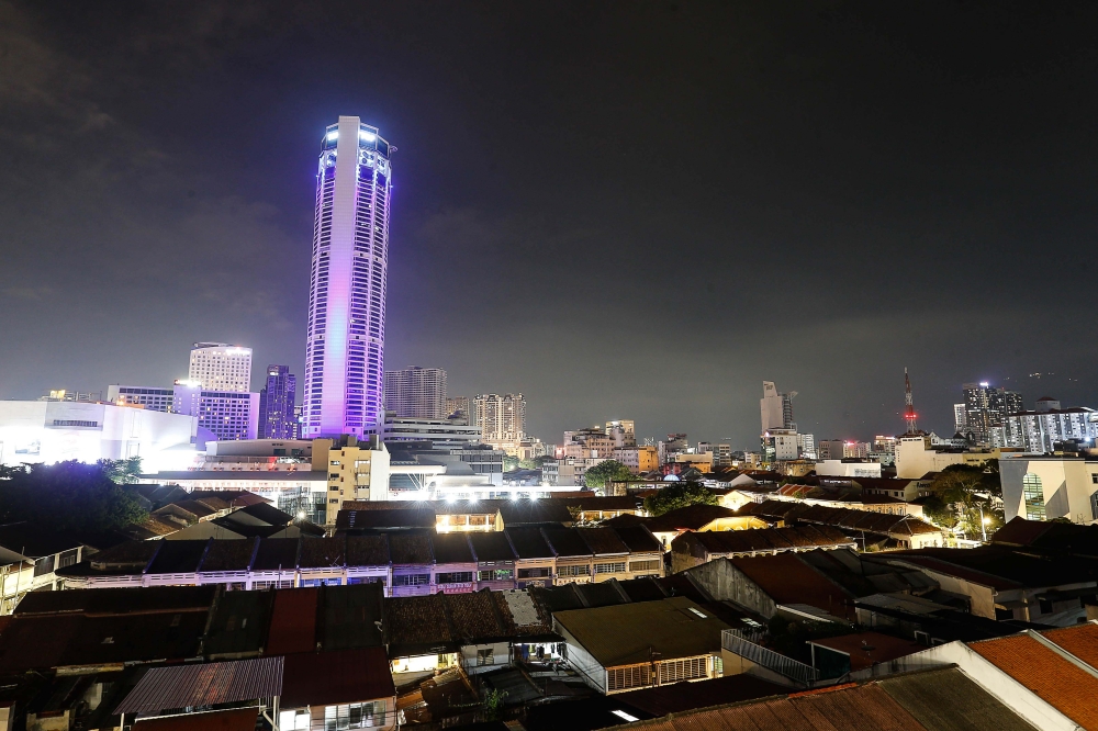 Penang introduces six-month trial bus lanes in inner city to improve ...