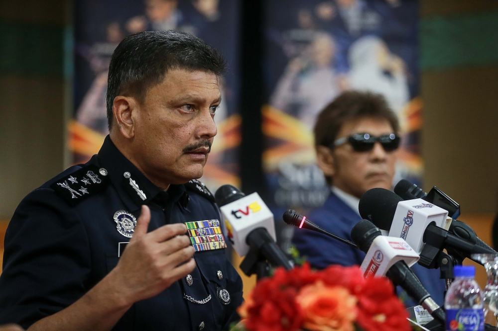 A night of music and charity: PDRM hosts ‘Blue Serenade’ dinner in ...