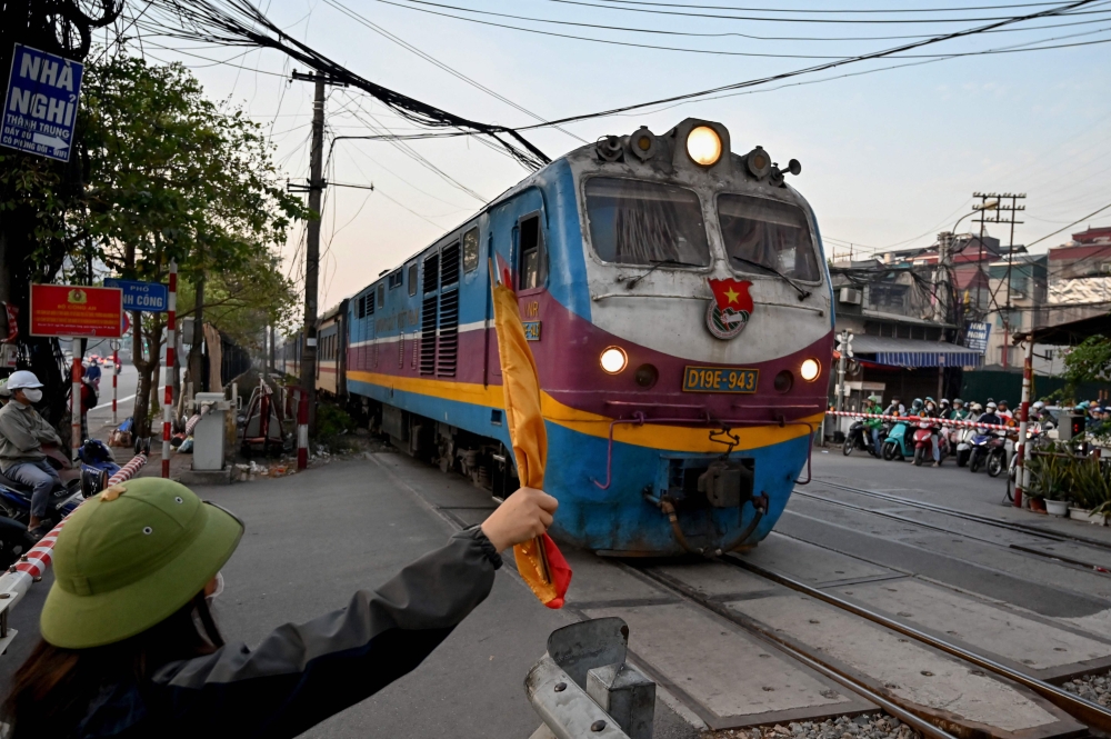 Seen as China alternative, Vietnam to build high-speed rail connecting ...