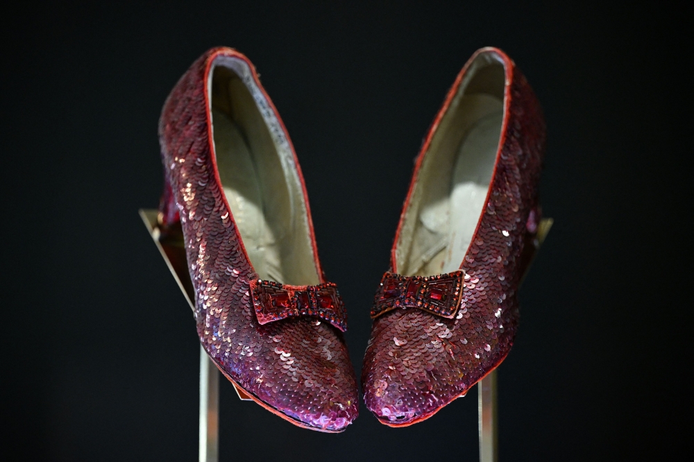 Once stolen, Dorothy's original ruby slippers from 1939 classic ‘Wizard ...
