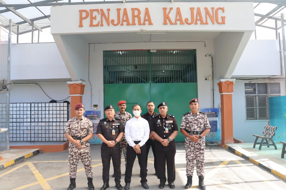 Selangor Sultan grants royal pardon to Kajang Prison inmate who earned ...