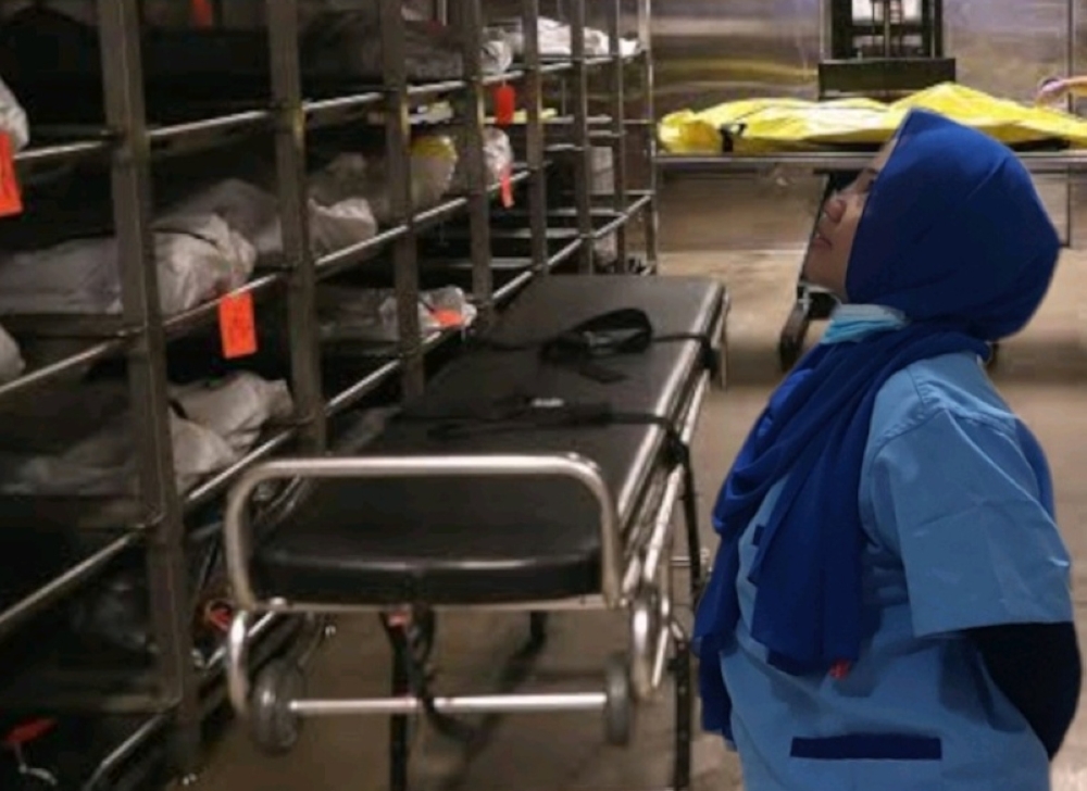 Concierge by day, embalmer at night: The trailblazing Muslim woman ...