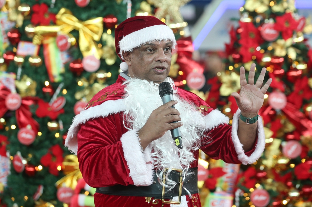 Fernandes says ‘this is huge’ as Capital A eyes PN17 exit by early 2025 after submitting ...