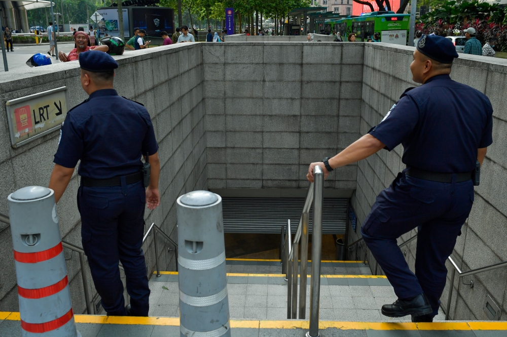 Rapid Rail temporarily shuts KLCC LRT station after fire, redirects ...