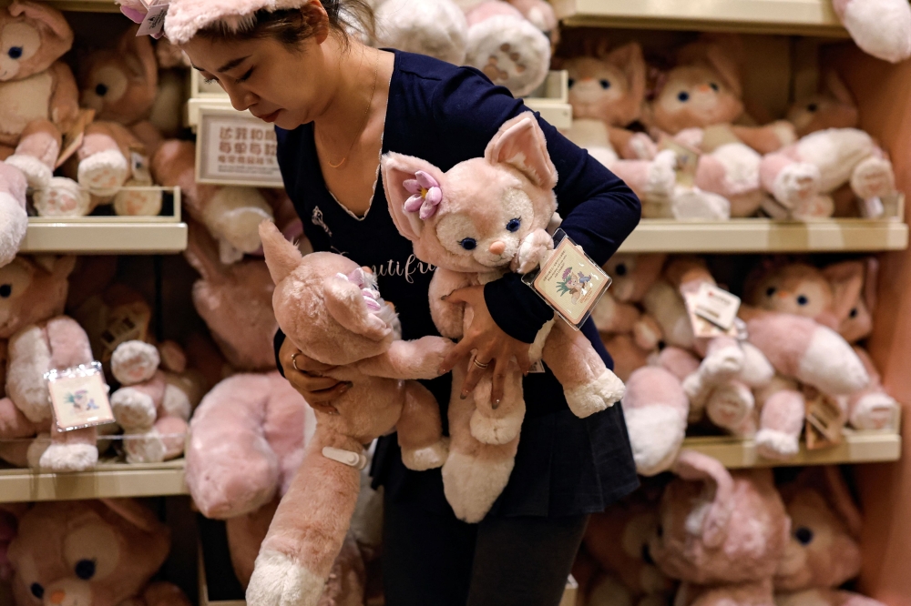 China’s emotional economy: Pink fox ‘Linabell’ captures hearts, drives ...