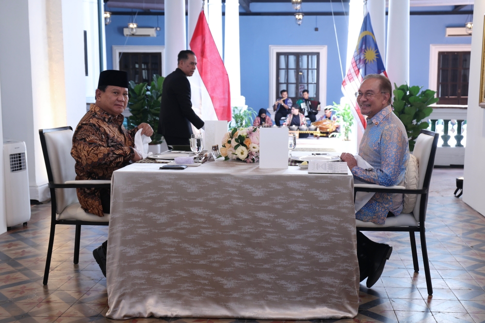 Indonesia pledges full support for Malaysia’s Asean chairmanship, strengthens ties on trade ...