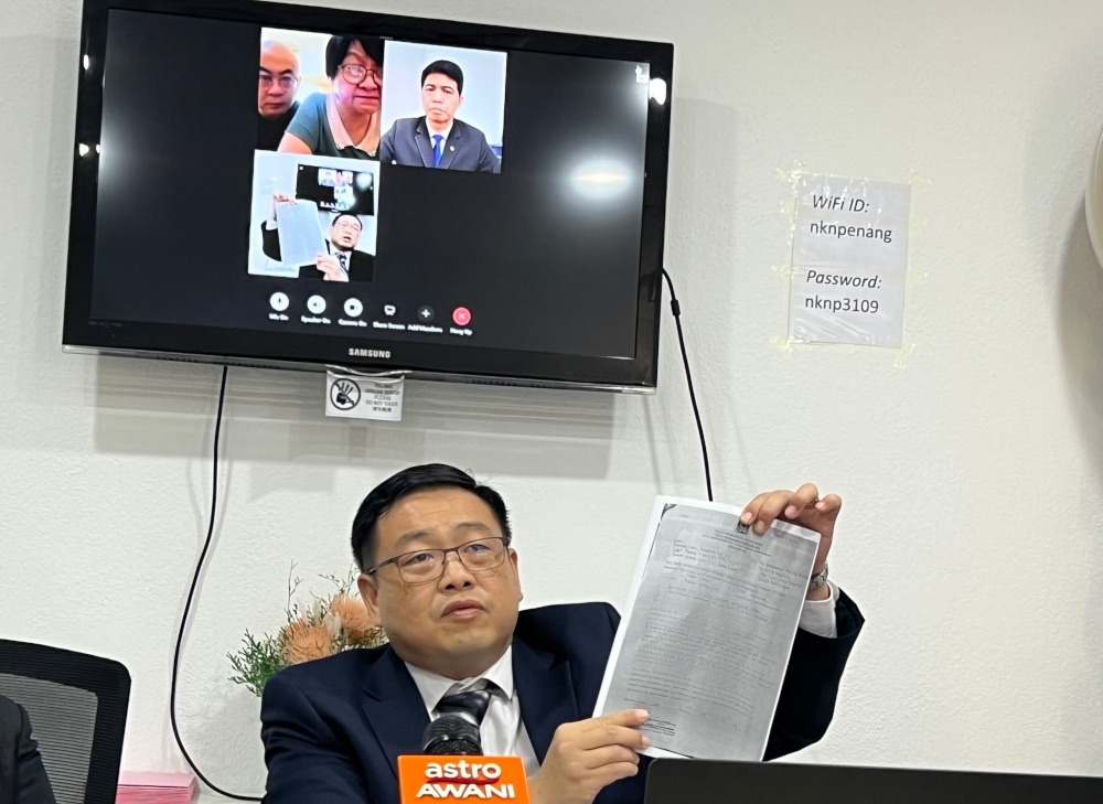 Family of Chinese tourists killed by fallen tree at Penang museum last ...