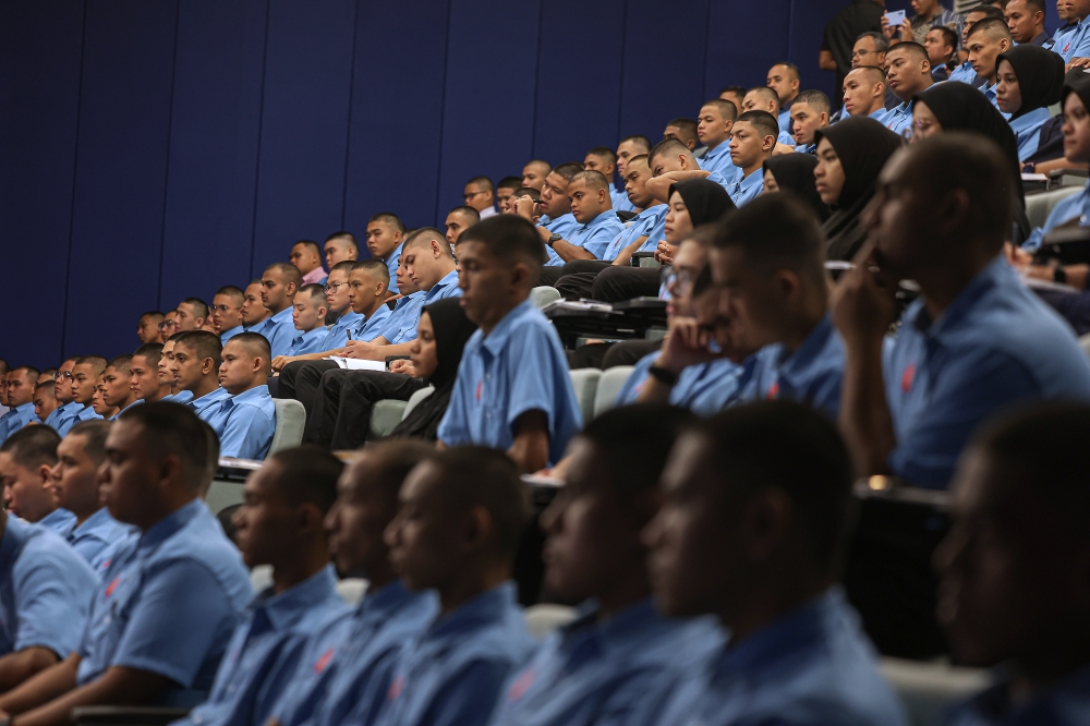 Defence minister affirms readiness for National Service programme as ...