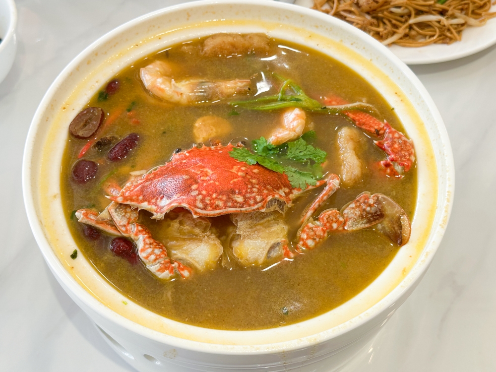 Era Tambun brings nourishing herbal seafood soup pot, seafood noodles ...