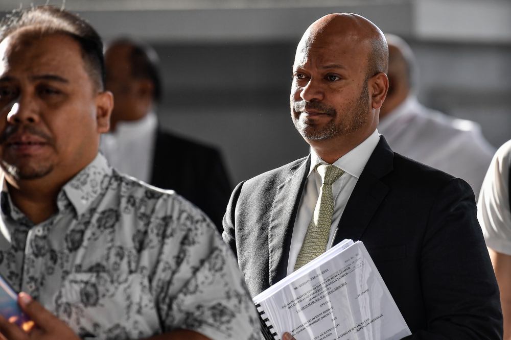 Former CEO Arul Kanda admits inaction on negative 1MDB media reports ...