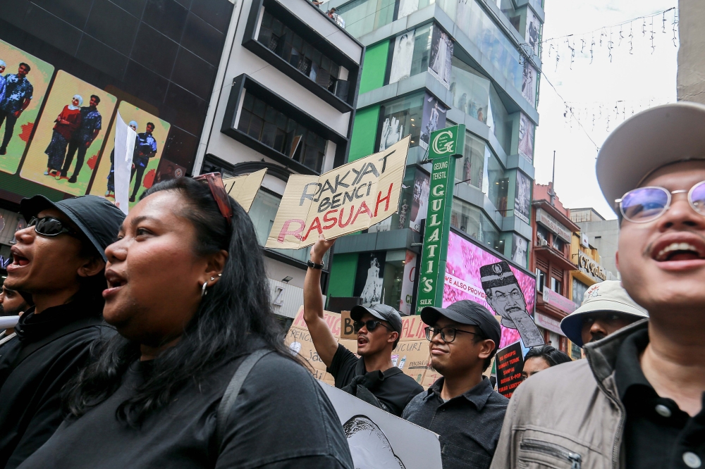 Anti-corruption protesters call for reforms, shift focus to dialogue ...