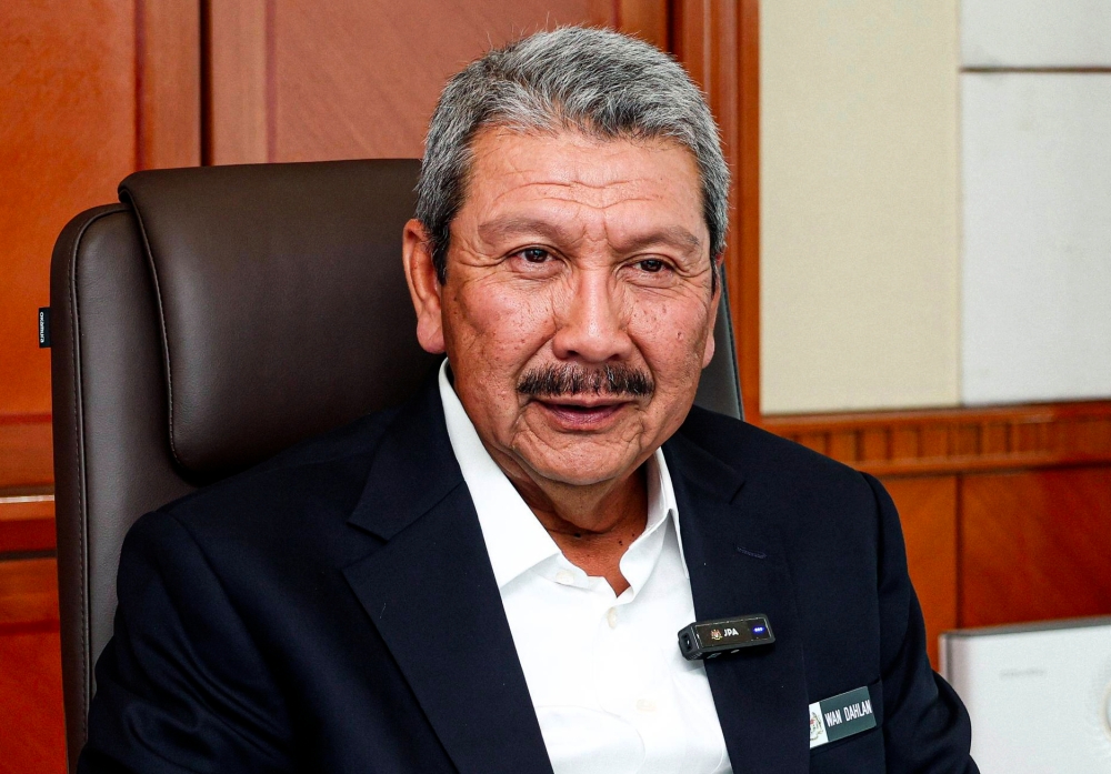 Public Service D-G calls on civil servants to power Malaysia’s Asean ...