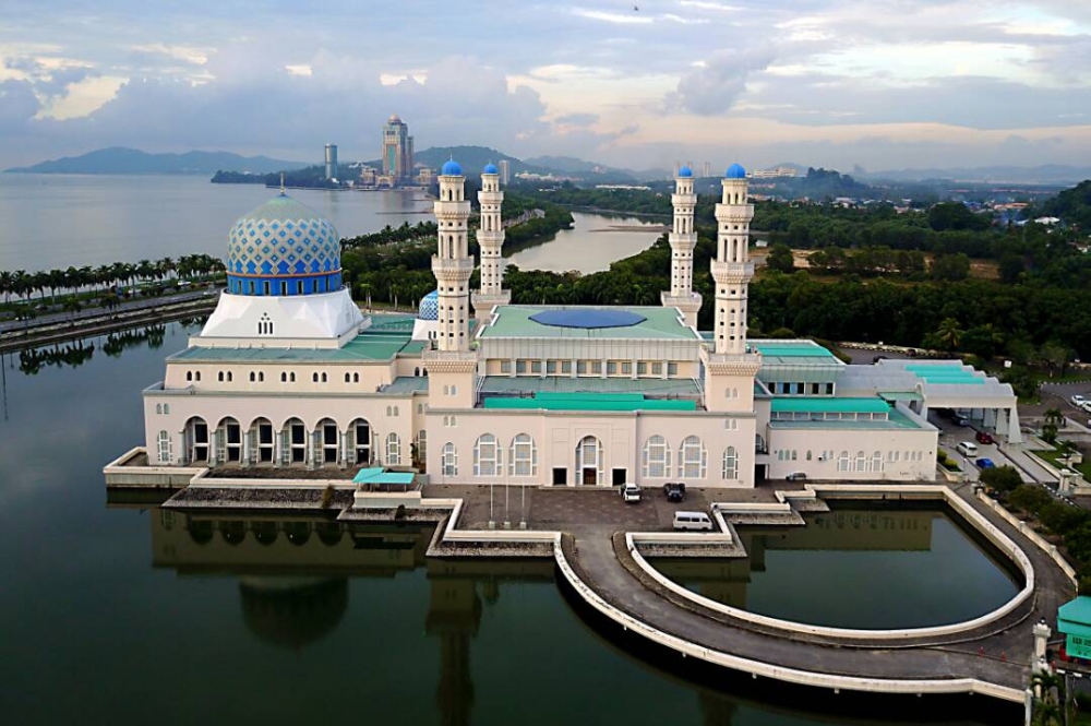 New measures for KK City Mosque staff after alleged harassment video ...