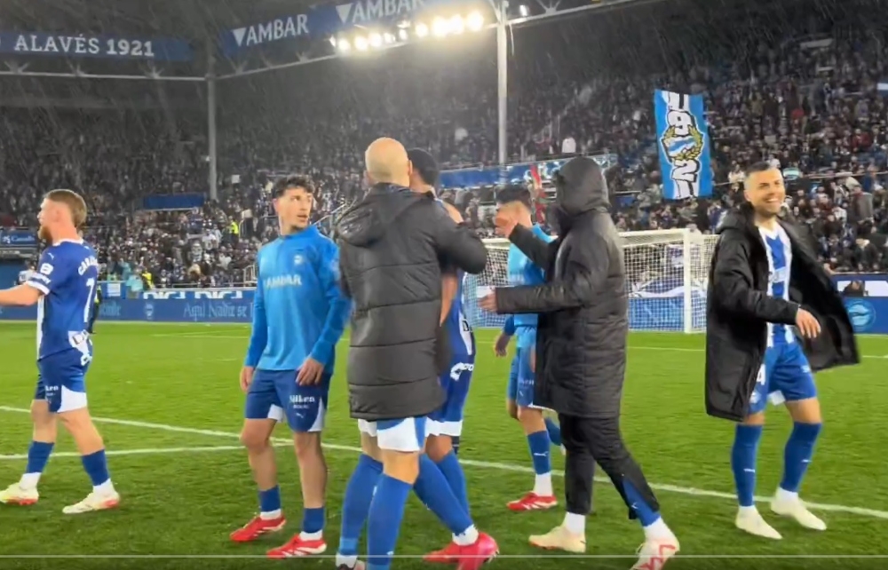 Nine-man Alaves scrape win over Villarreal | Malay Mail