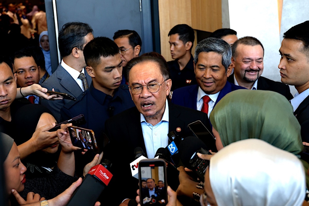 PM Anwar responds to opposition MPs’ allocation criticism, stresses need for discussions | Malay ...