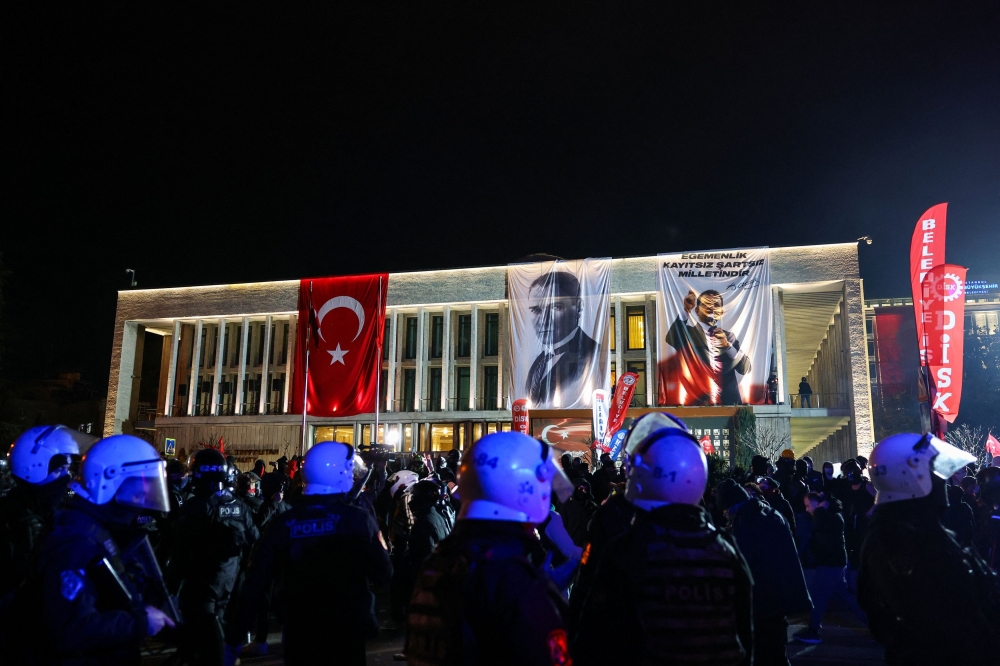 Turkiye sees largest protests in a decade as authorities detain 1,500 ...