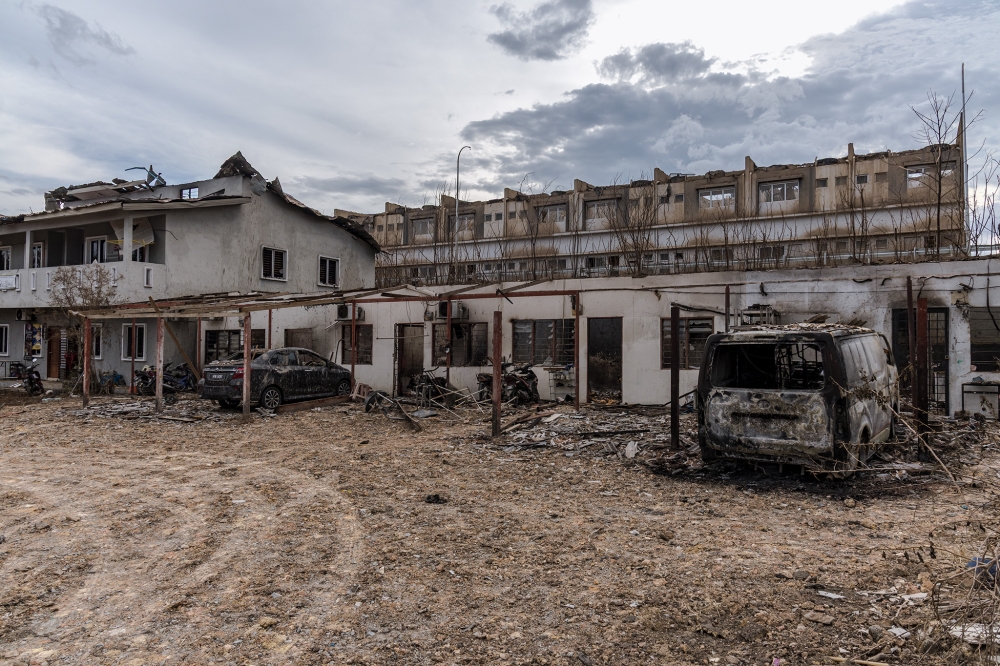 Online classes for students displaced by Putra Heights gas fire, says ...