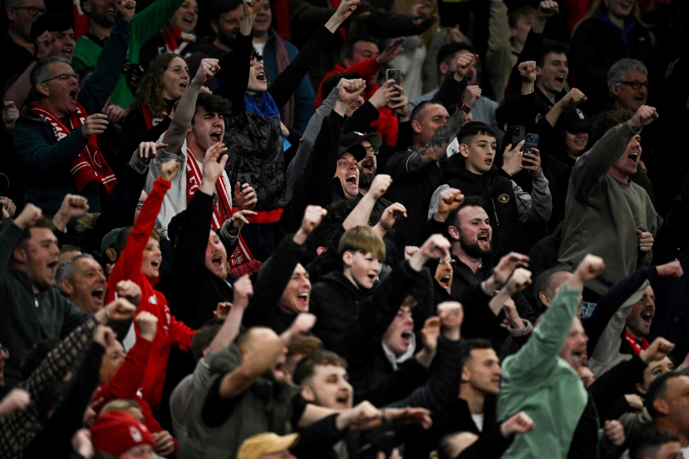 Forest beat Spurs to boost Champions League hopes, Tottenham slump ...