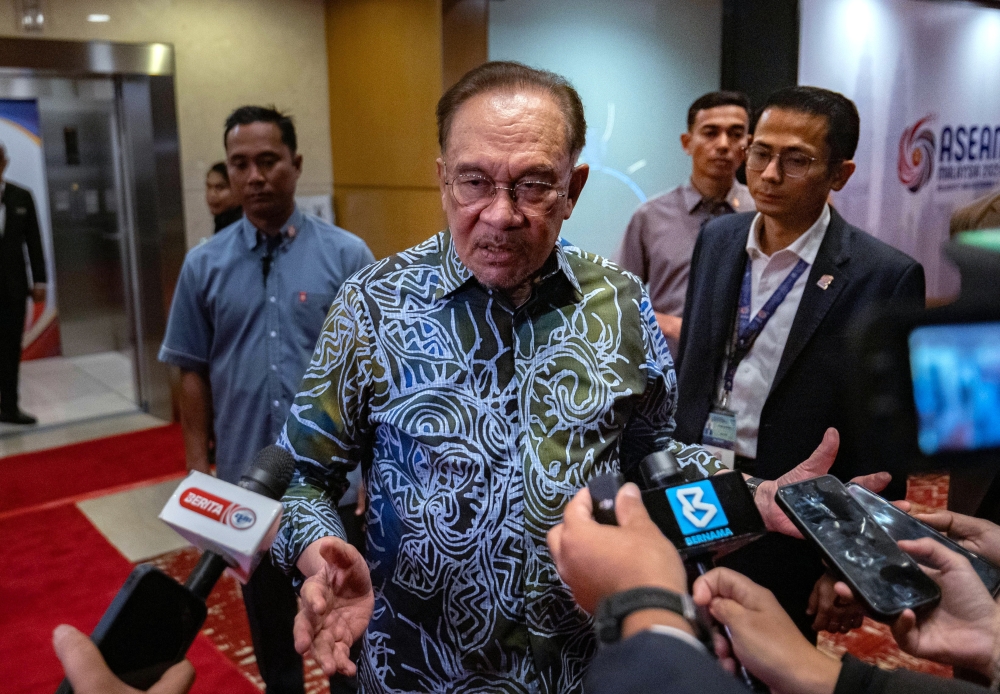 Anwar says Cabinet reshuffle not considered yet as Rafizi, Nik Nazmi on ...