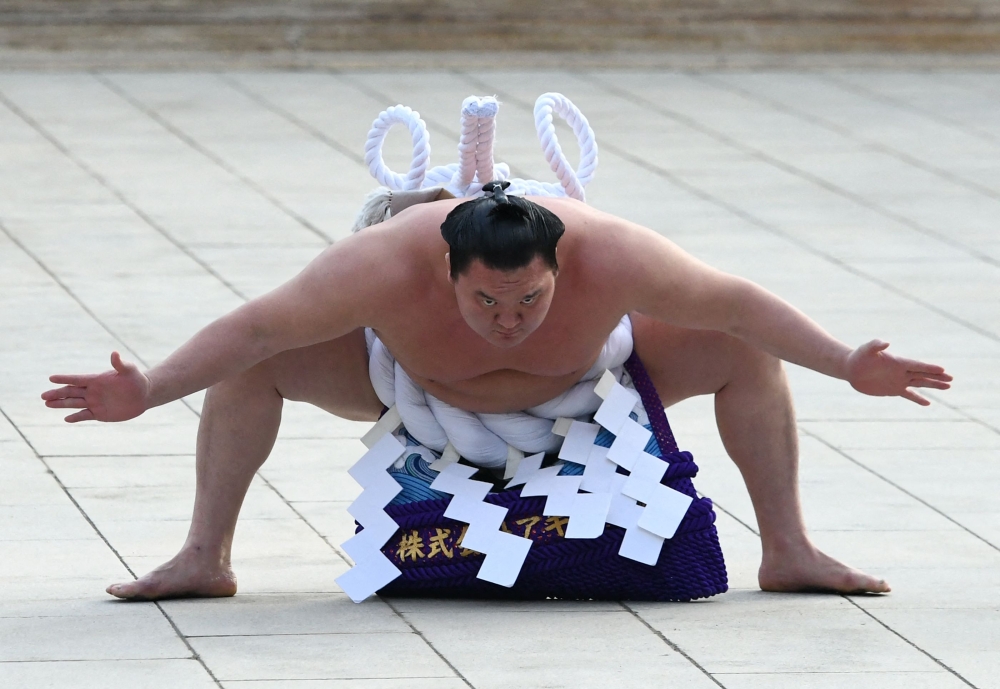 Sumo legend Hakuho to resign after stable scandal, say reports | Malay Mail