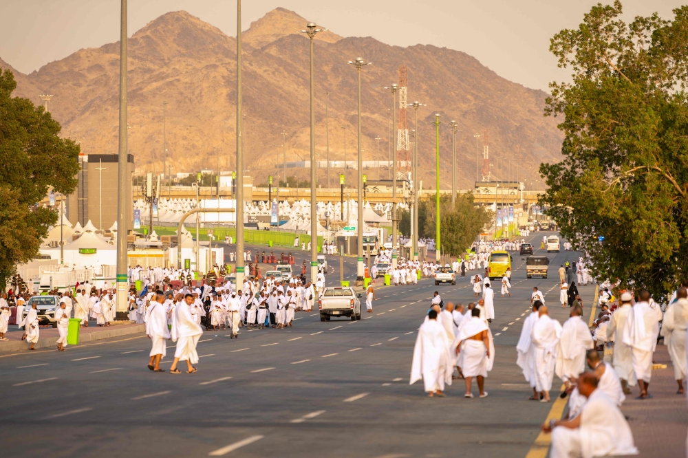 Muslim pilgrims gather at Mount Arafat for Haj’s spiritual peak amid ...