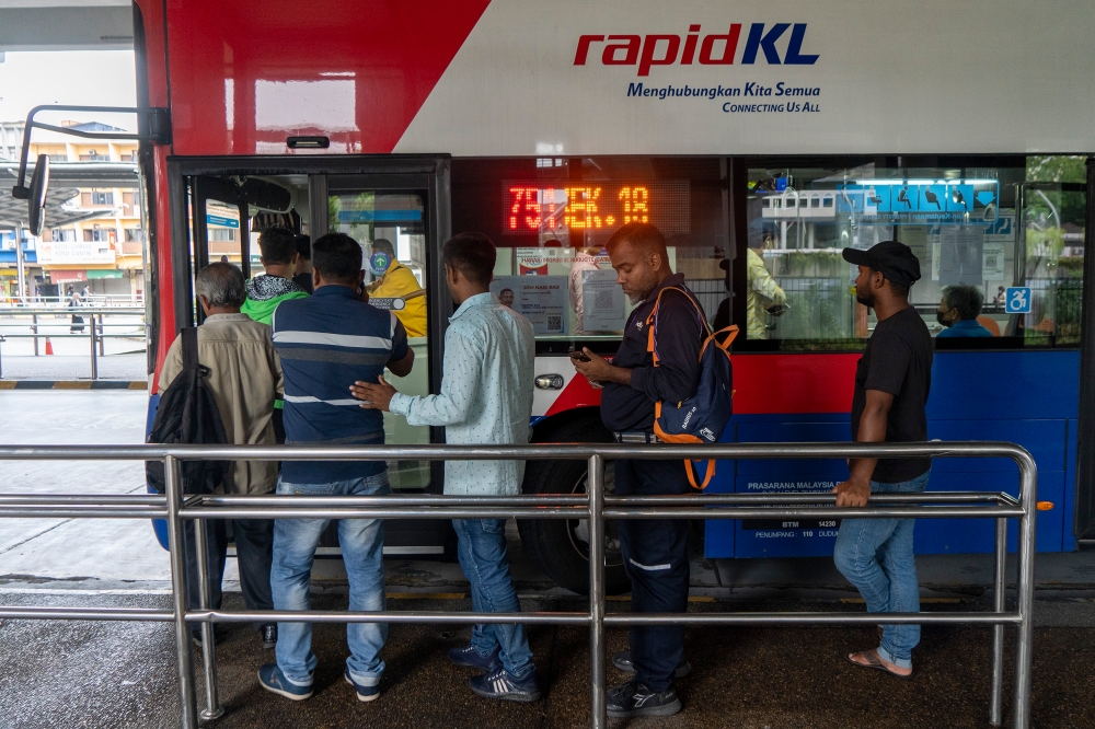 Calls grow for telematics-linked driver database after deadly UPSI bus ...