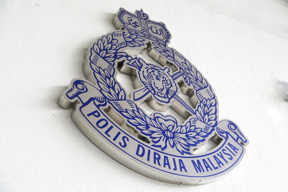 Ampang cop taken off duty pending probe into alleged indecent proposal ...