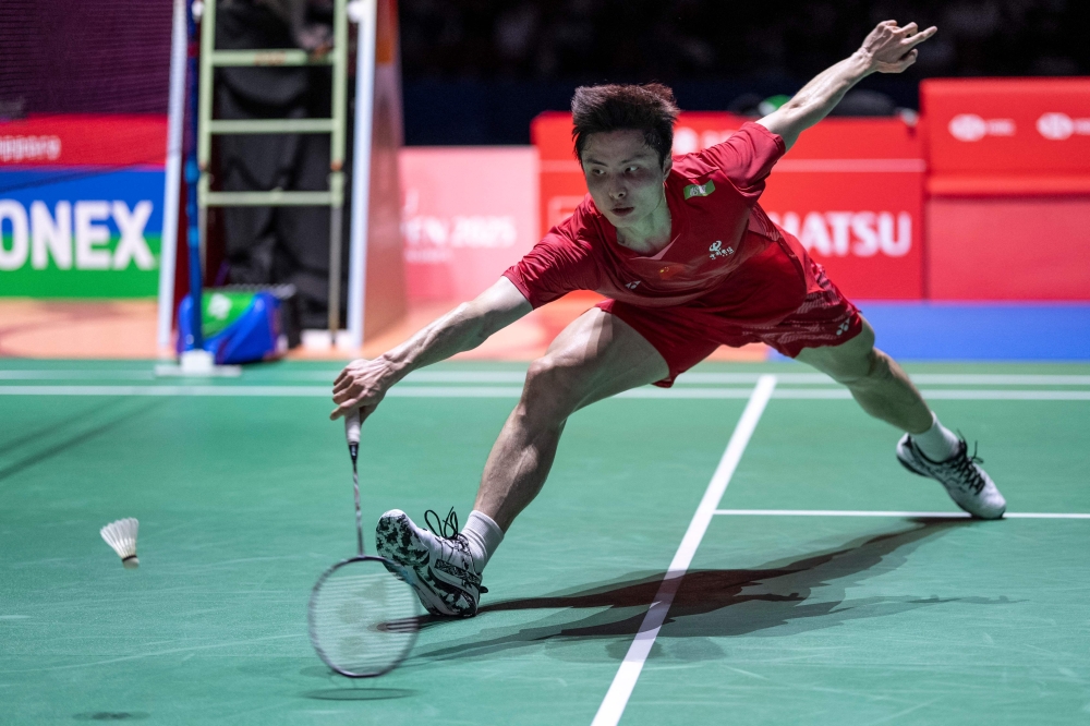 China’s Shi Yuqi beats defending champion Lanier to take Japan Open ...