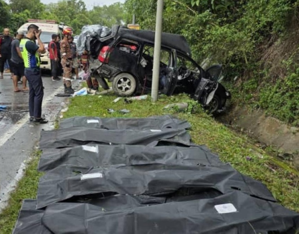 Police: MPV speeding before crash with lorry that killed five MARA ...