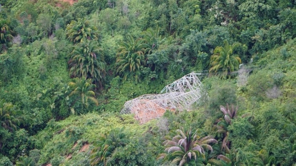 Sabah blackout: Landslide topples power tower, utility company says ...
