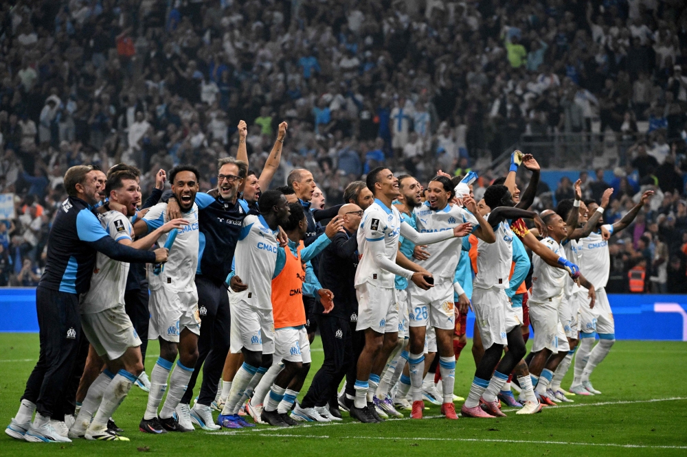 Marseille stun PSG: Aguerd’s early header ends 13-year home hoodoo in ...