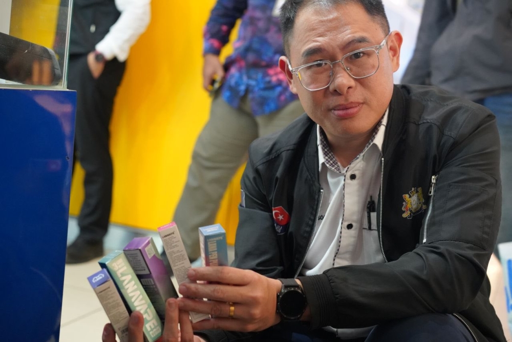 Exco: Johor seizes nearly 2,000 vape products; opens 10 investigation ...