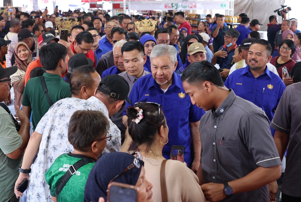 Sabah polls: BN submits shortlisted candidates for multi-agency ...