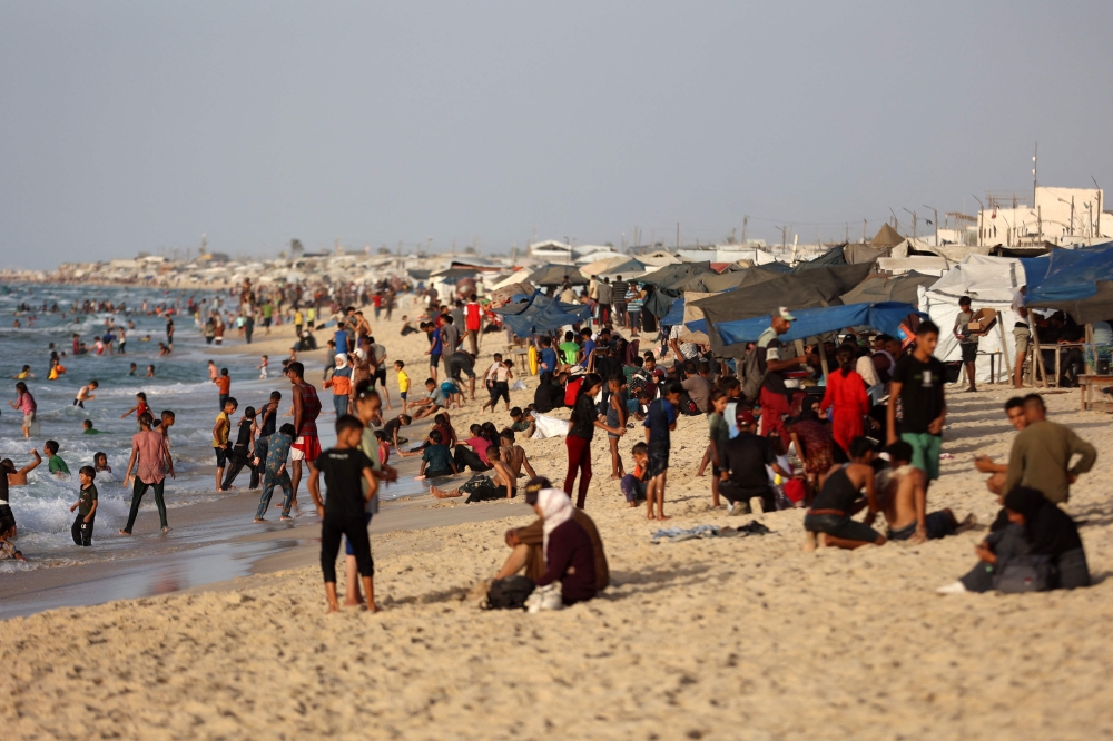 Hamas signals readiness for talks on hostages, Gaza war as Trump pushes ...