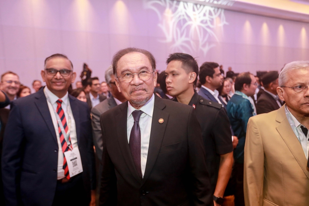 Anwar calls for calm, clean campaign ahead of Sabah state polls | Malay Mail