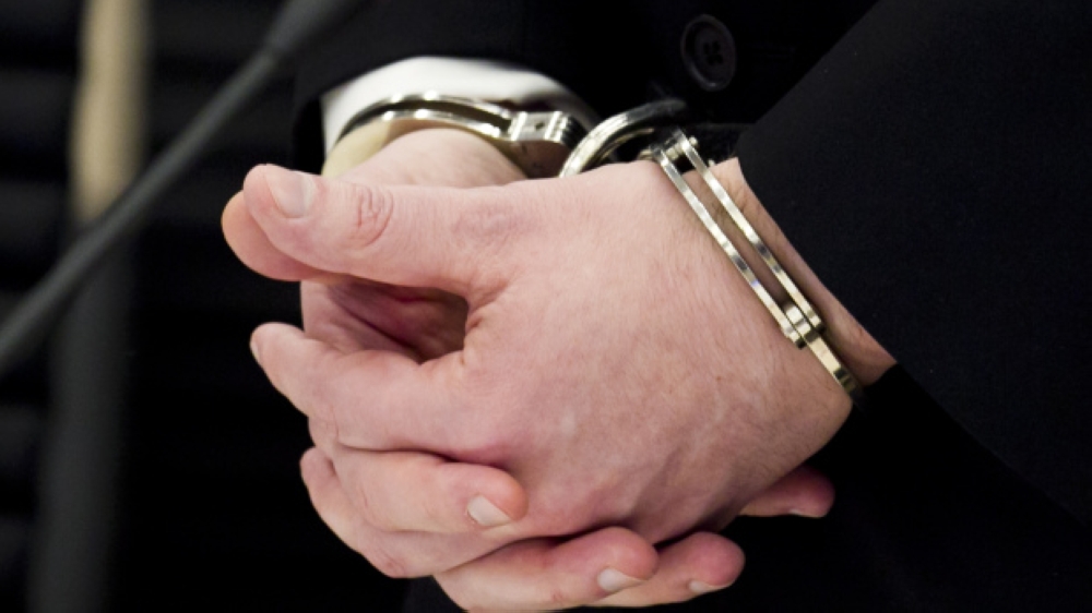 Singapore prison officer jailed 10 months for smuggling contraband ...