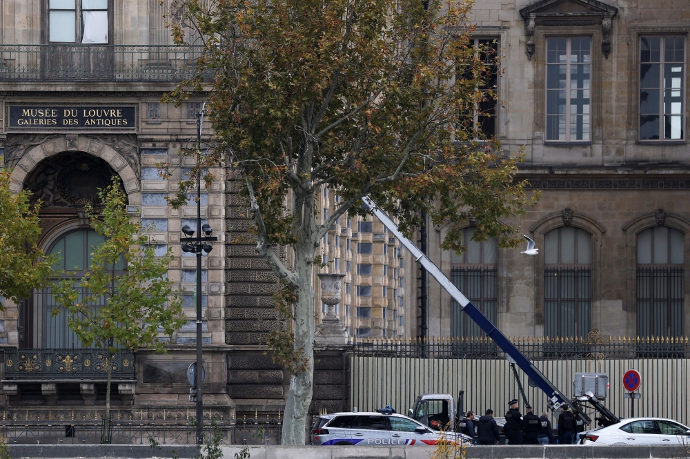 Inside the dazzling Louvre robbery: The ladder, the loot and the ...