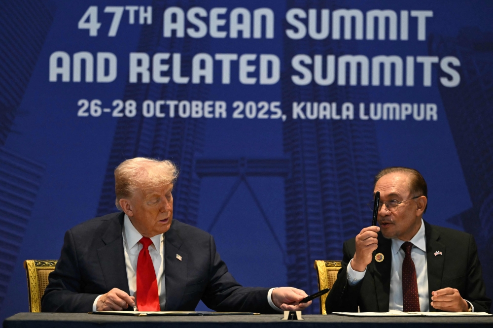‘Very different…very good…very artistic’: Trump praises Anwar’s ...