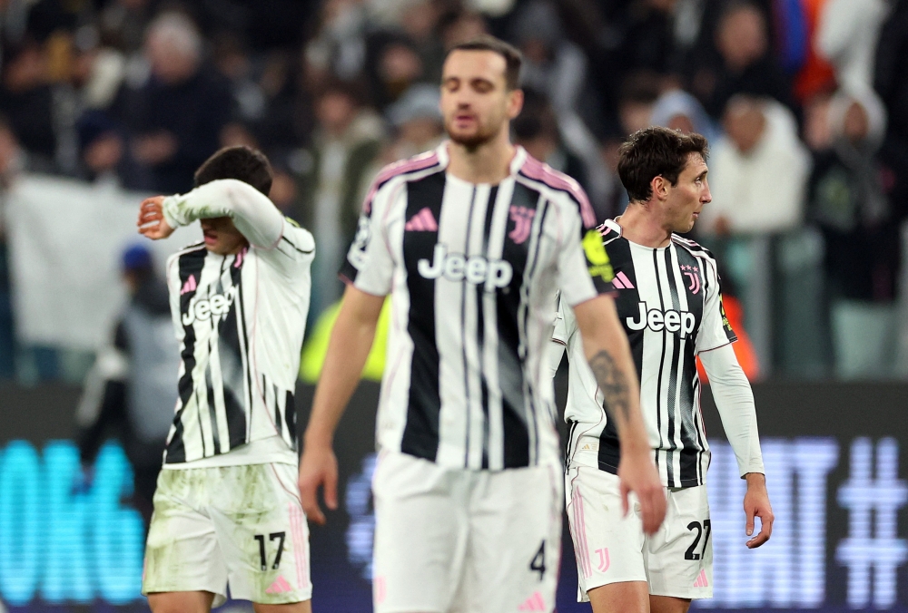 Vlahovic strikes but Juventus still winless in Champions League after ...