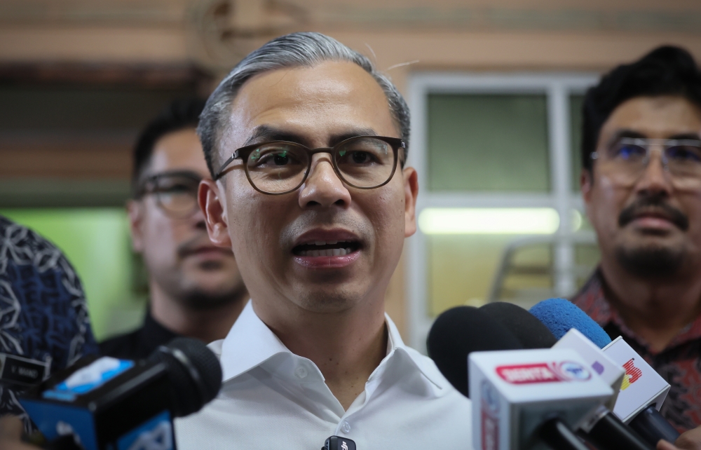 Telcos’ RM10 scam protection fee sparks scrutiny, minister asks MCMC to probe | Malay Mail