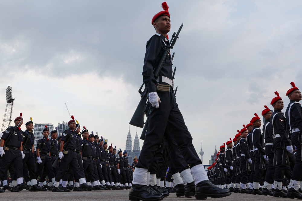 PDRM relaxes academic, physical criteria to encourage more non ...