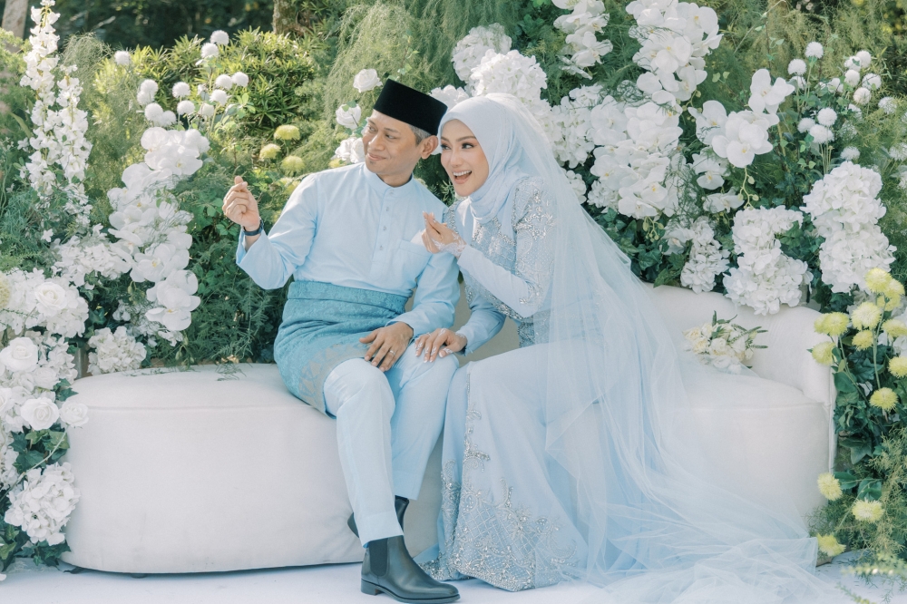 At their wedding, Mr E dismisses ‘trophy wife’ label, describes Erra ...