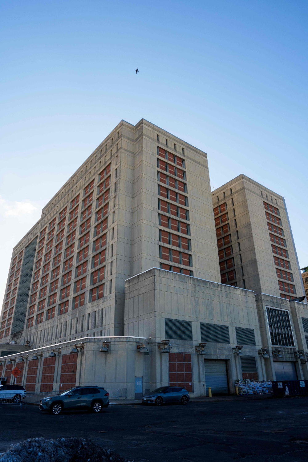 Maduro and wife’s new address: Inside the notorious New York lockup ...