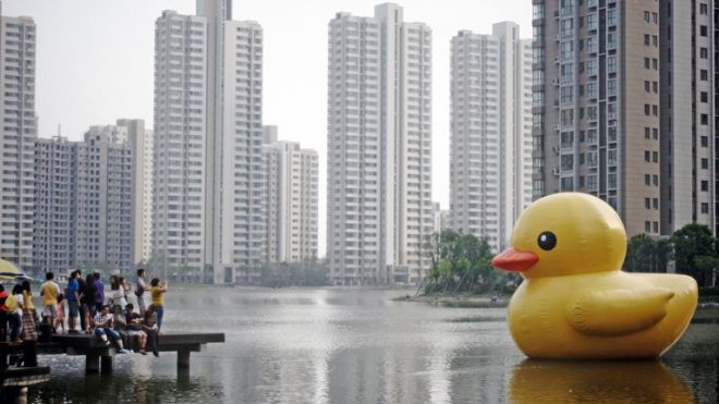 Giant yellow duck explodes in Taiwan...again | Malay Mail