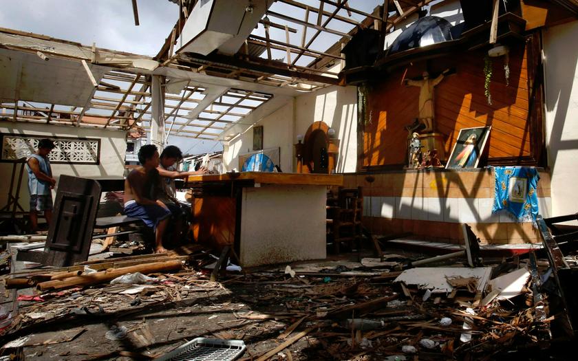 Despite disasters, Philippines expects a merry Christmas | Malay Mail