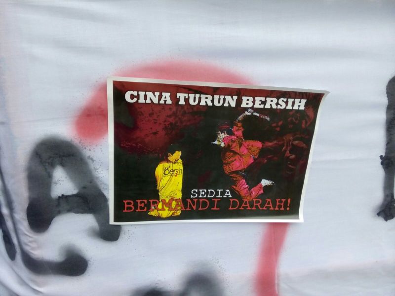 Cops swoop in after posters promising ‘blood bath’ for Bersih 4 ...