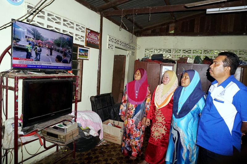 Man shocked tahfiz school fire involved grand-nephew | Malay Mail