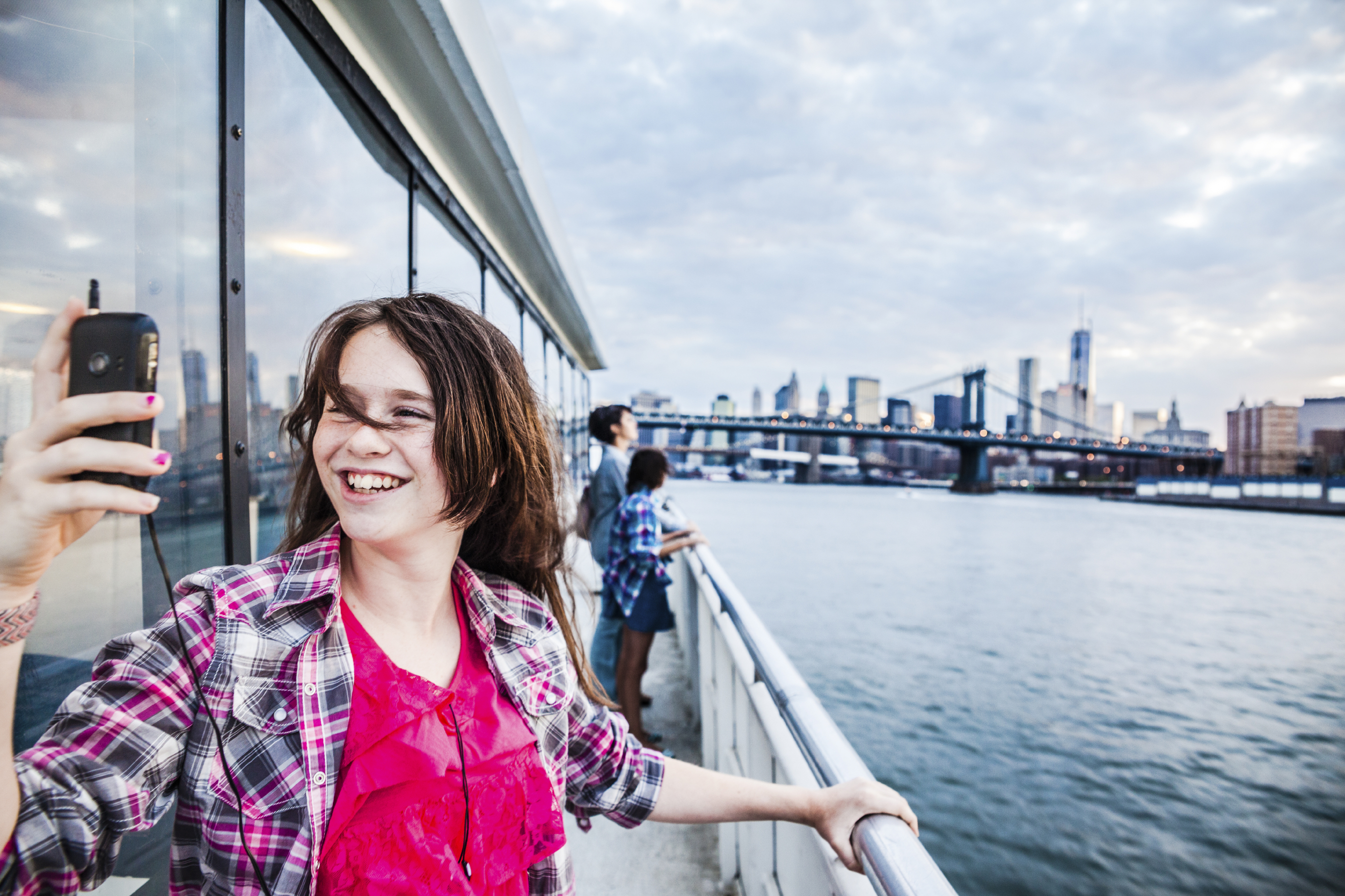 How taking more selfies could result in feeling less connected to ...