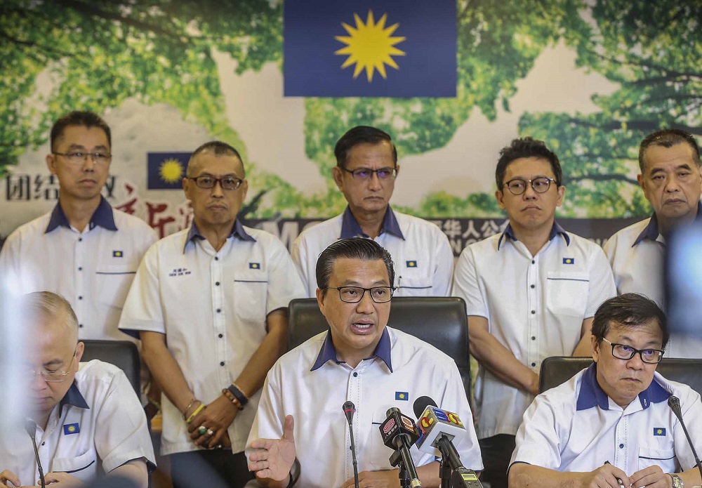 After GE14 defeat, MCA mulls opening up membership to all races | Malay ...
