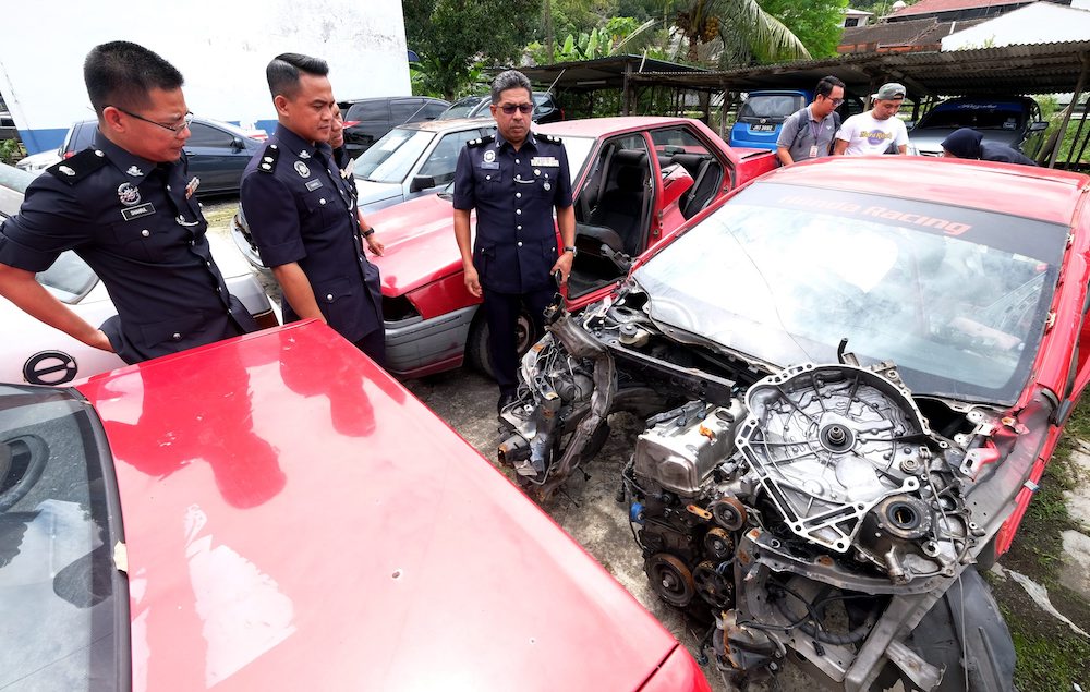 Johor cops bust Alan Boy Gang car theft ring | Malay Mail
